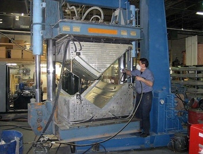 Why Choose RIM Molding?